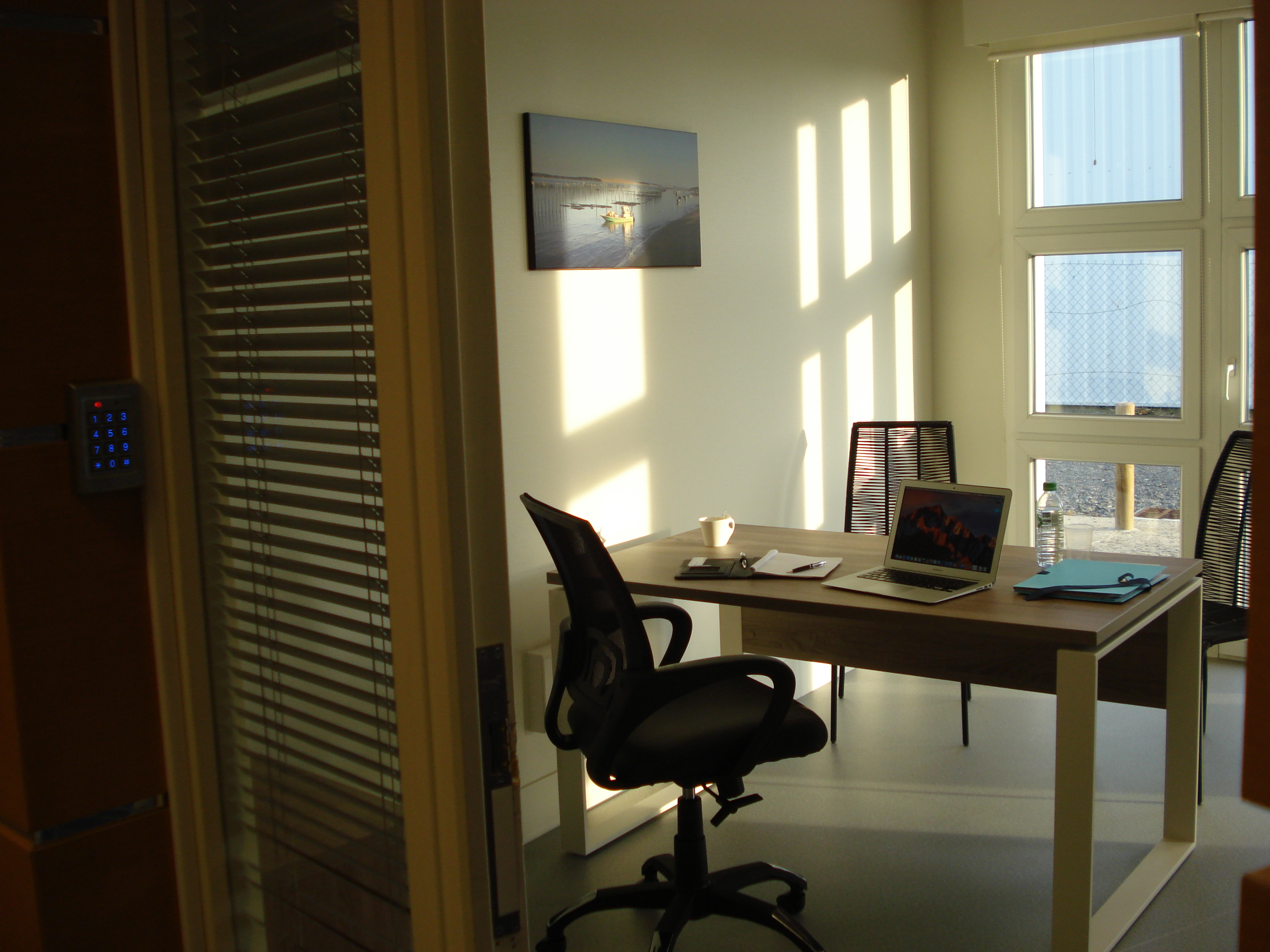 Bureau simple – EWU